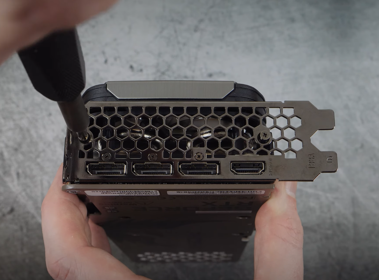 Как установить водоблок HYDRO X Series XG5 RGB на вашу видеокарту серии ...